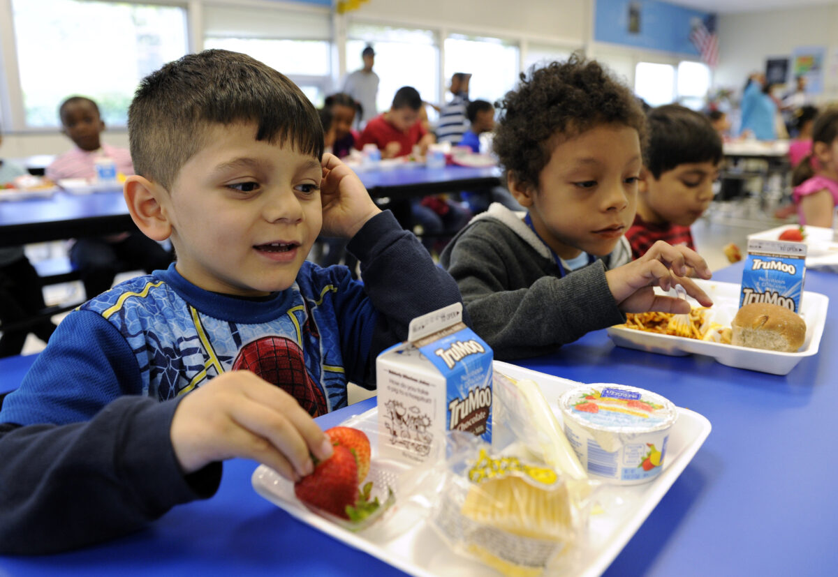 Kids blame Michelle Obama for ‘gross’ school lunches | News, Sports ...